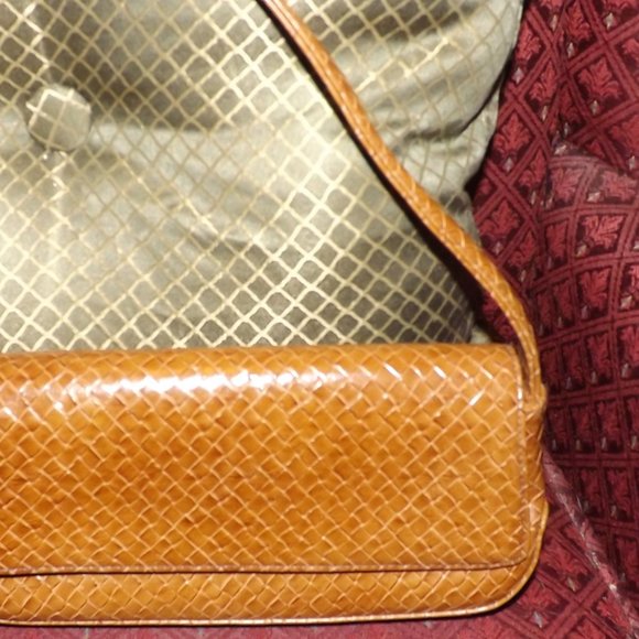 Liz Claiborne | Bags | Light Brown Woven Texture Faux Leather Mini ...